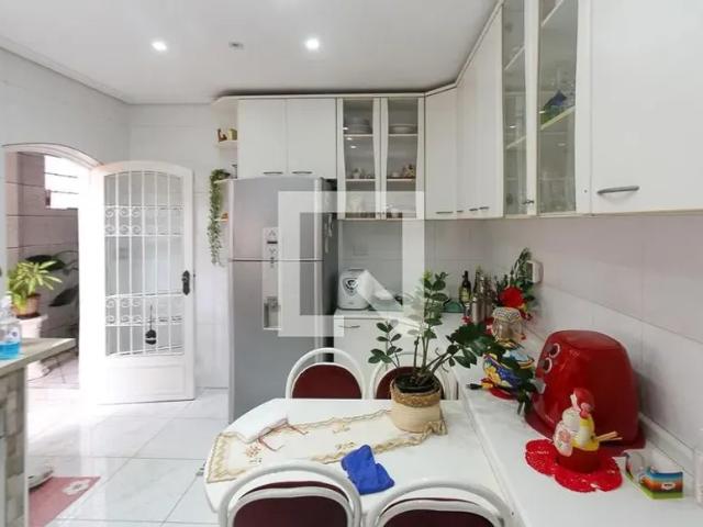 Casa à Venda Vila Ema, 2 Quartos, 178 m2