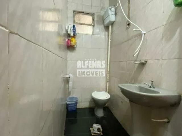 Casa à venda 2 quartos no Bairro CIDADE INDUSTRIAL