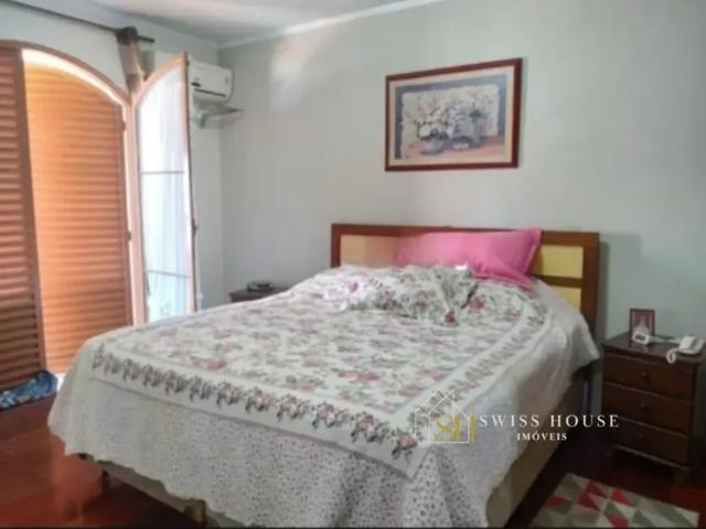Casa à venda 4 quartos na Vila Industrial em Campinas