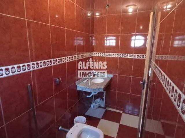 Casa à venda 5 quartos no Bairro COLONIAL