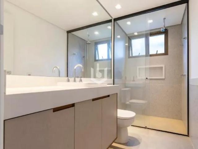Casa em Santo Amaro de 689m² com 4 dormitórios