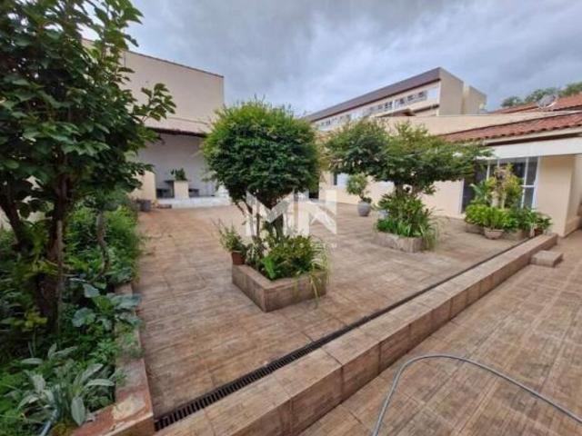Casa venda 6 quartos Vila Cleto 600,00m²