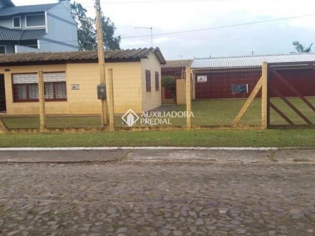 casa veraneio Mariluz. 6 dormitórios com 2 terrenos juntos