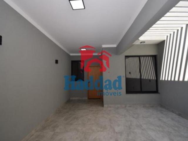 CASA VERDE AMARELA 3 QUARTOS, SENDO 1 SUÍTE