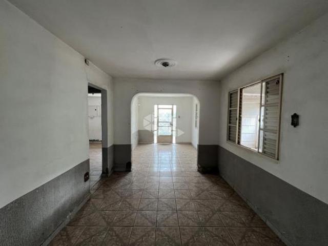 Casa versátil à venda no bairro Salgado Filho
