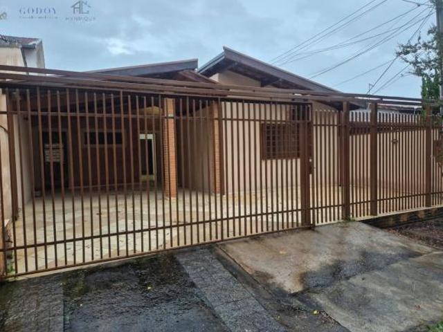 Casa Versátil para Negócios no São Benedito, Pindamonhangaba SP
