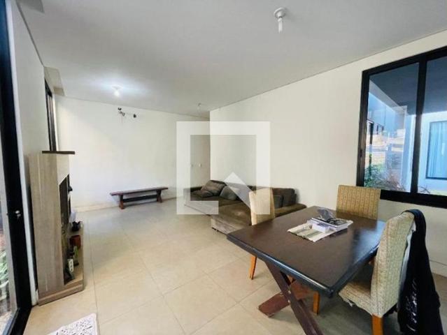 Casa, Vicente Pires I, 3 Quartos, 250 m2 Brasília
