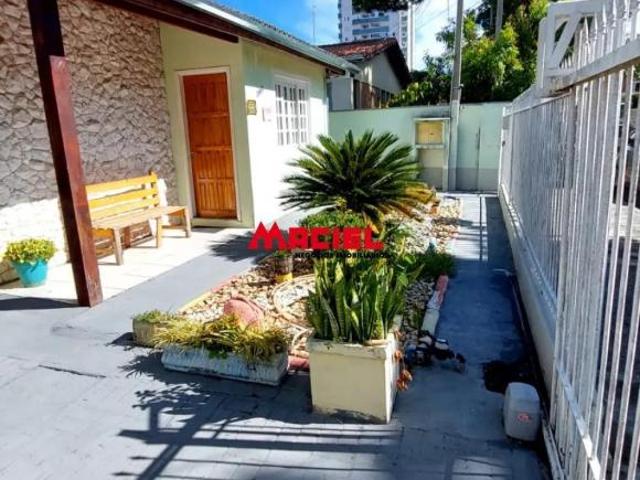 CASA VILA BETÂNIA ? AT 250m² 2 quartos 3 vagas edícula boa localização