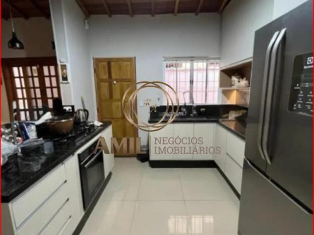 Casa Vila Bethânia toda mobiliada, com guarda roupa nos quartos, cozinha e sala e banheiro planejado