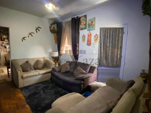 Casa Vila Guaianazes 5 Dormitórios 152m²
