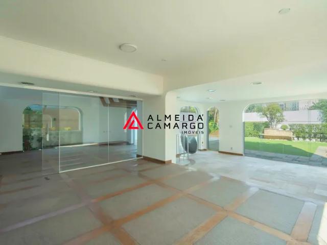 Casa Vila Madalena 969m² área útil 4 dormitórios 2 suítes 6 vagas