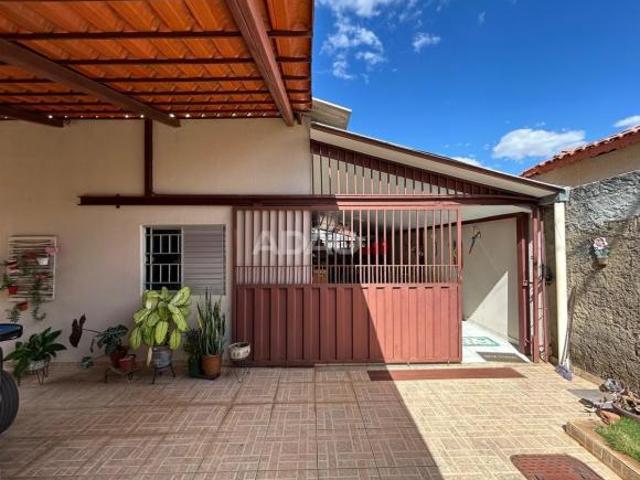 CASA VILA MARIA LUIZ Casa de Rua com 3 Quarto s por R$ 480000.00 no setor Vila Maria Luiza AD22878