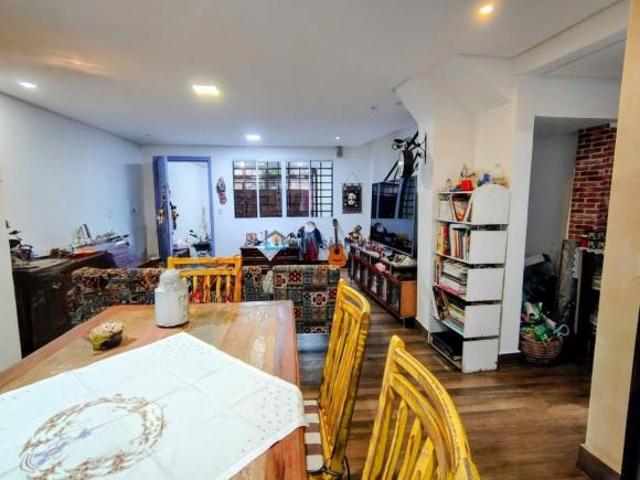 Casa/ Vila Mariana, com 3 dormitórios, 1 suíte, 1 vaga e jardim