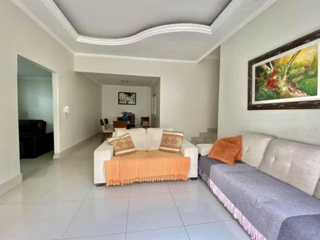 CASA VILA MASCOTE