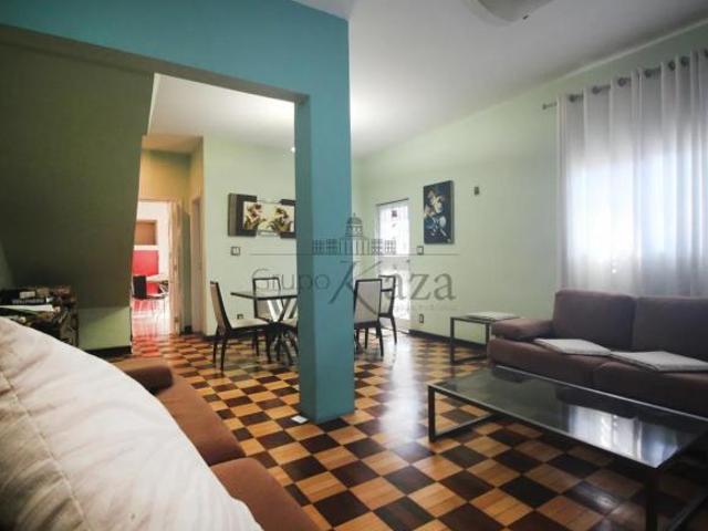 Casa Vila Nova Conceição 3 Dormitórios 250m²