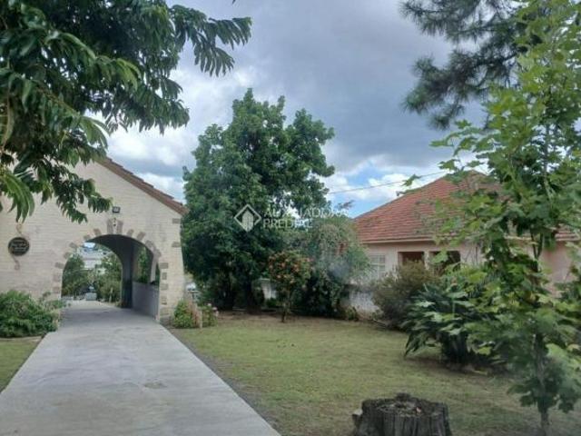 Casa Vila São Geraldo no bairro Barnabé estilo sítio com 3 quartos