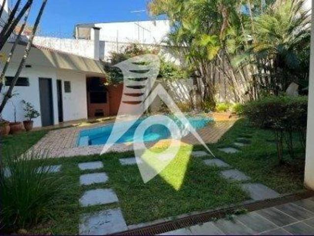Casa Vila São José, 350m², 4 dormitórios, 4 vagas