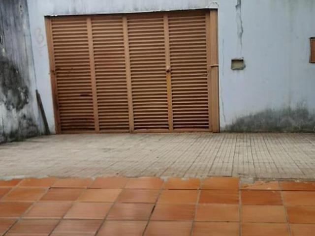 Casa Vila Santa Isabel Prox. Simetria Casa de Rua com 3 Quarto s por R$ 600000.00 no setor Vila S