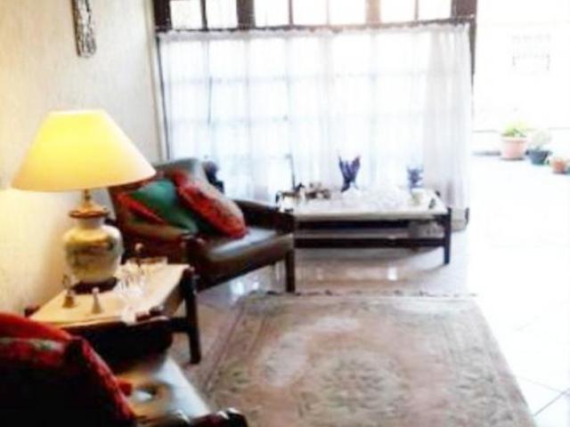 CASA VILA POMPÉIA