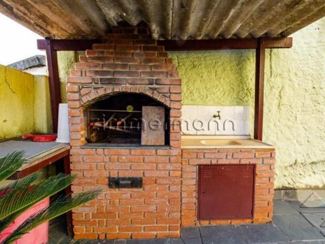 CASA VILA ROMANA 2 DORMITÓRIOS 8 VAGAS
