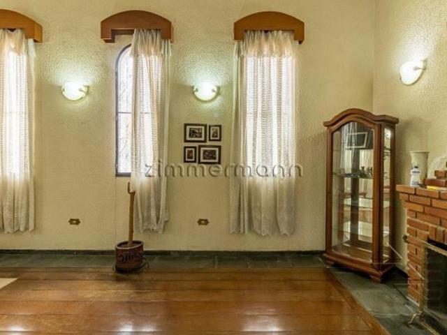 CASA VILA ROMANA 3 DORMITÓRIOS 4 VAGAS