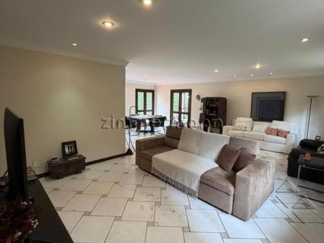 CASA VILA ROMANA 3 SUÍTES 3 VAGAS
