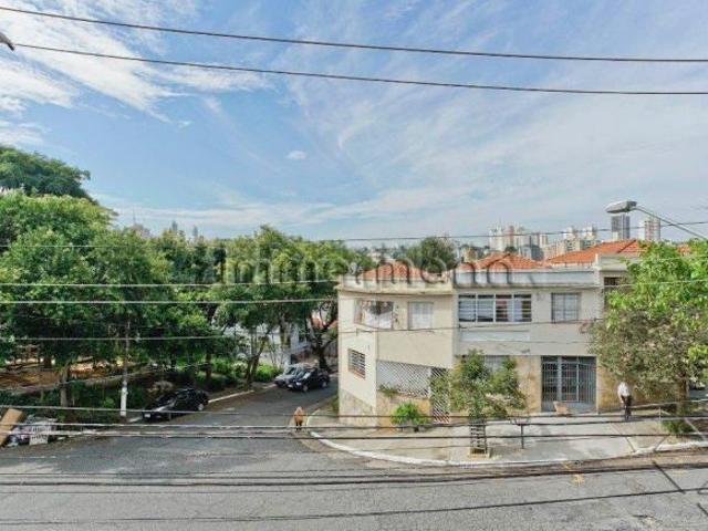 CASA VILA ROMANA 3 VAGAS