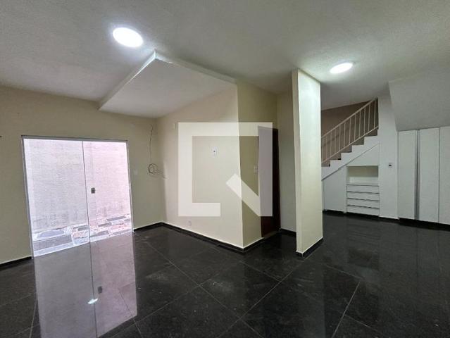 Casa, Vila Valqueire, 2 Quartos, 200 m2 Rio de Janeiro