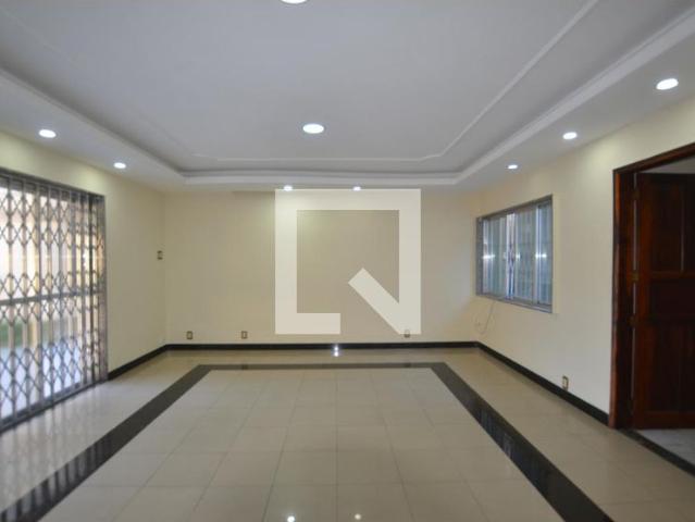 Casa, Vila Valqueire, 3 Quartos, 350 m2 Rio de Janeiro