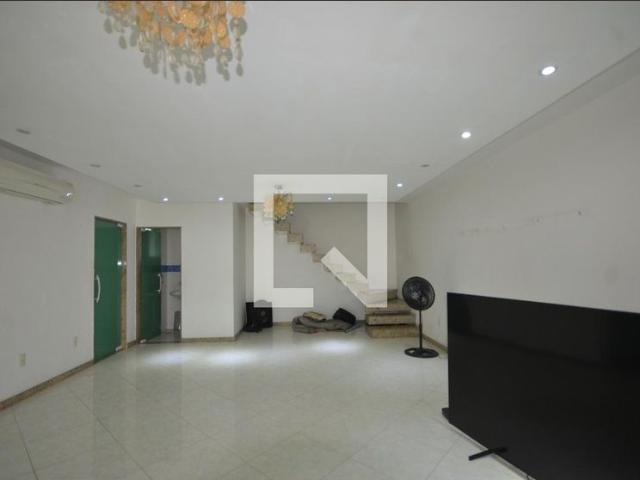 Casa, Vila Valqueire, 4 Quartos, 360 m2 Rio de Janeiro