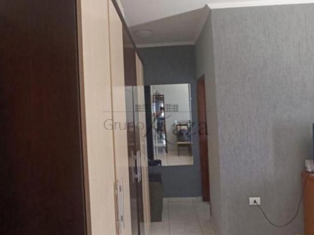 Casa Villa Branca 3 Dormitórios 130m²