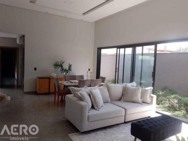 Casa Villa De Leon II com 3 suítes, inteira mobiliada e climatizada à venda, 191 m² por R$ 1.570.00
