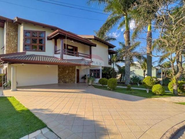 Casa Village Visconde de Itamaracá R$3.500.000,00