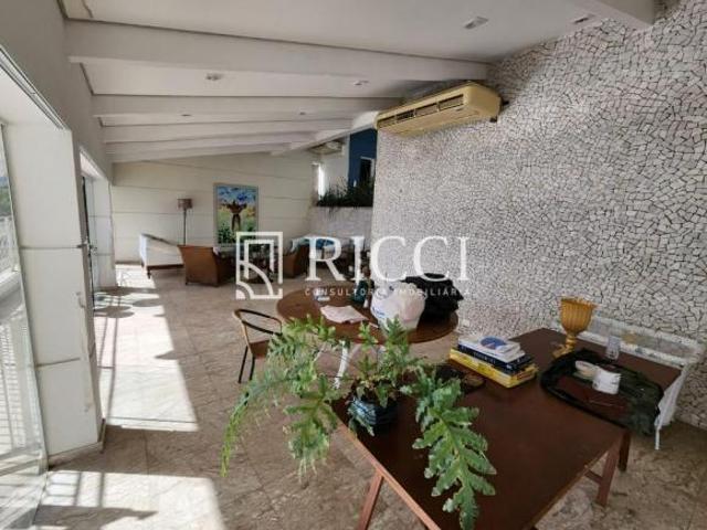 CASA VISTA MAR COM ACESSO PARA PRAIA EM SÃO VICENTE