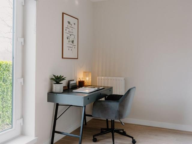 Casa, Vista Park, Glasgow, G33