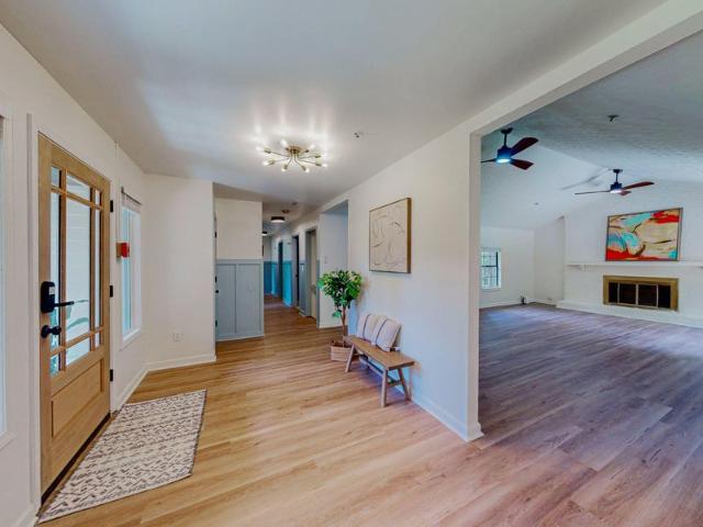 Casa Vivara | TopRated Host! Brand New Reno Fur