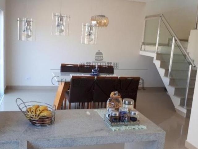 Casa Vivva Residencial Clube 3 suítes 237m² Jardim Califórnia Jacareí
