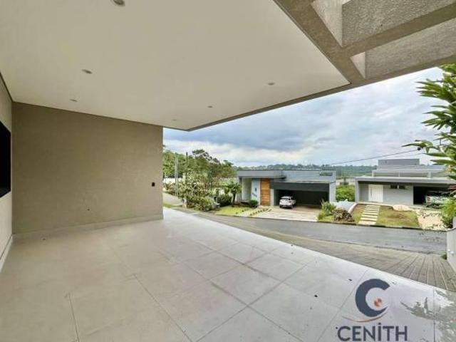 Casa Zero Km Moderna em Condomínio de Alto Padrão – Est. Fernando Nobre
