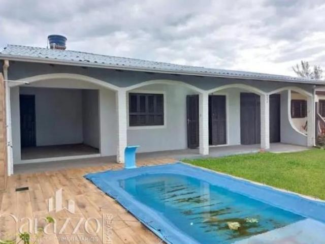 Casa 04 dormitórios a 400 metros do mar