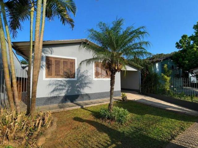 Casa 04 dormitórios bairro Uniao Estância VElha