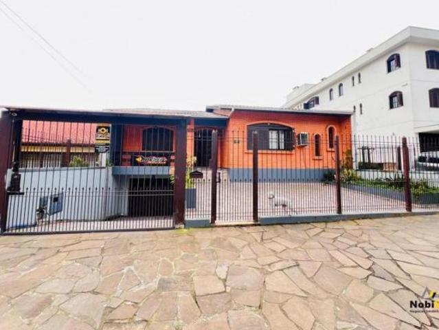 Casa | 04 Dormitórios | Bela Vista
