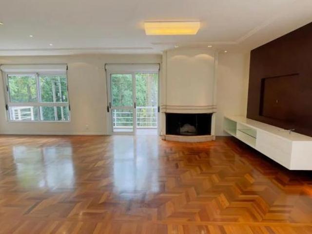 Casa | 04 Dormitórios | São Leopoldo
