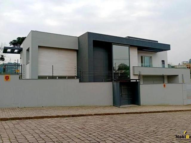 Casa | 04 dormitórios | Salgado Filho