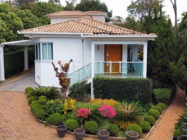 Casa 04 quartos, 2 suítes, paisagismo deslumbrante