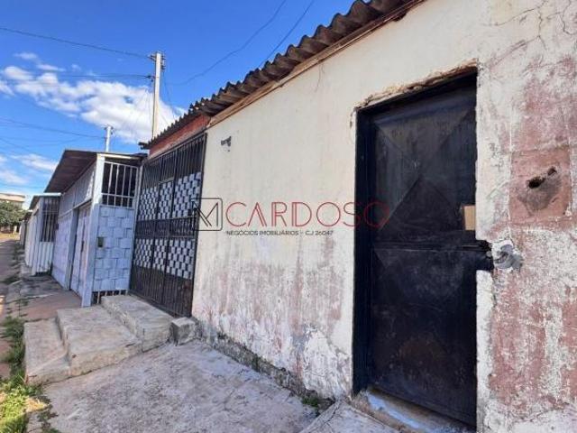 Casa 04 quartos em Samambaia norte Df, escriturada e registrada 31