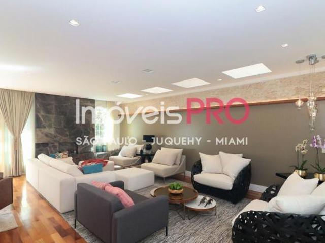 Casa 04 suites 630mts a venda no Alto da Boa Vista