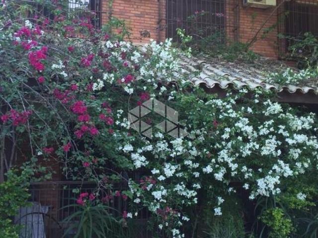 Casa 05 dormitórios, 02 suítes, no Bairro Ipanema em Porto Alegre