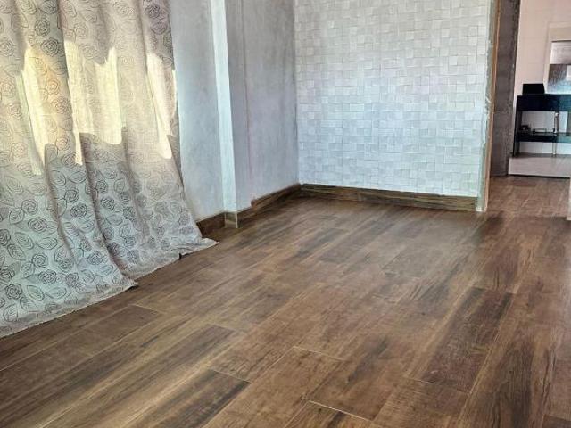 Casa 02 andares com 02 Vagas de garagem