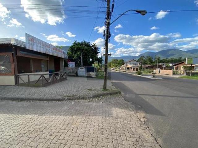 Casa 02 Dorm Bairro Centro
