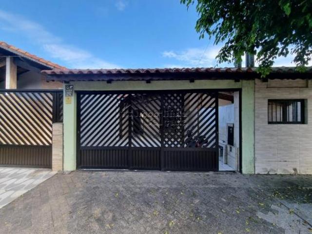 Casa 02 dormitórios com edícula no Real
